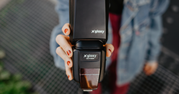 Gloxy GX-F1000 a la altura de los mejores flashes - Foto24